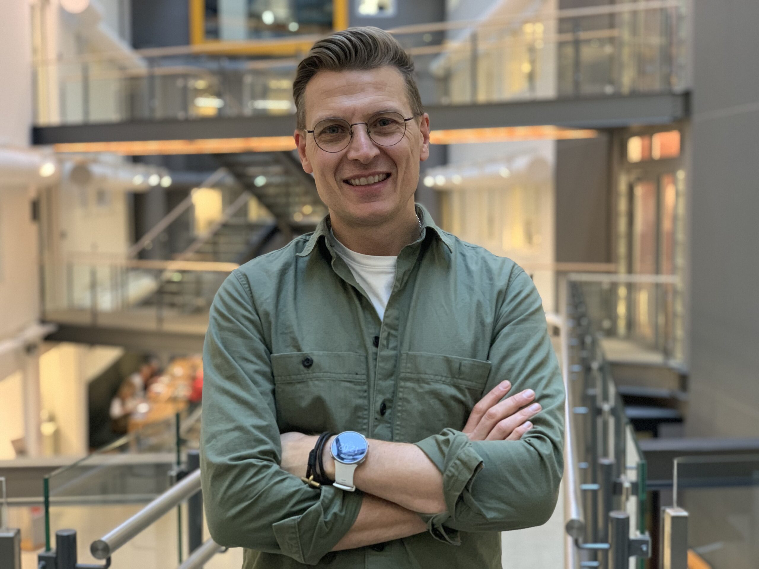 Marcus lever for å skape opplevelser som gir gåsehud - Berg Hansen